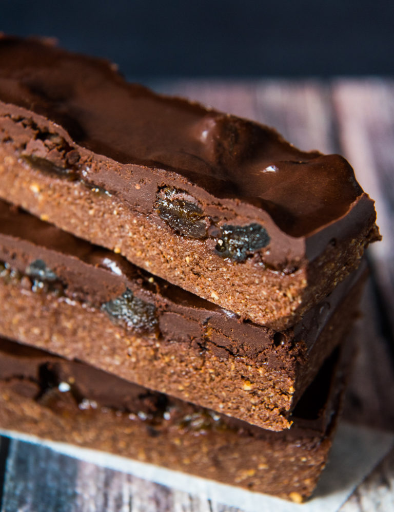 Quick and Healthy Choc Apricot Slice - Wholefood Simply